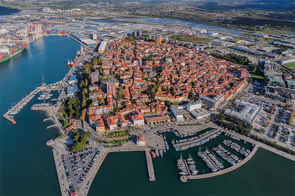 Koper : Travel-Slovenia